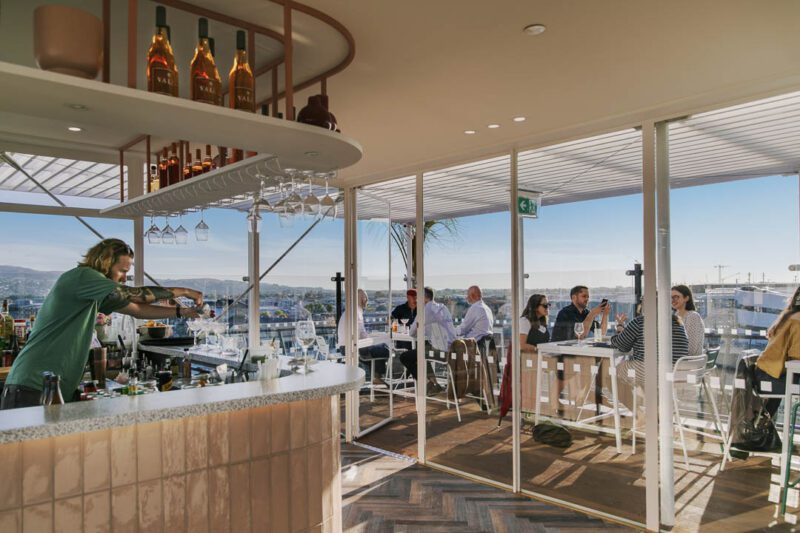 Shout it from the rooftops - Metropol