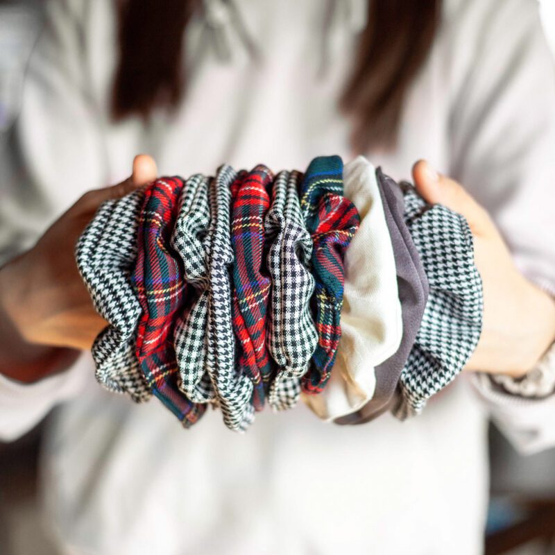 The scrunchie gains a hold - Metropol