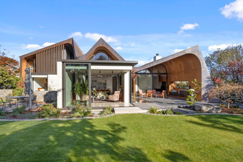 A super supreme house - Metropol