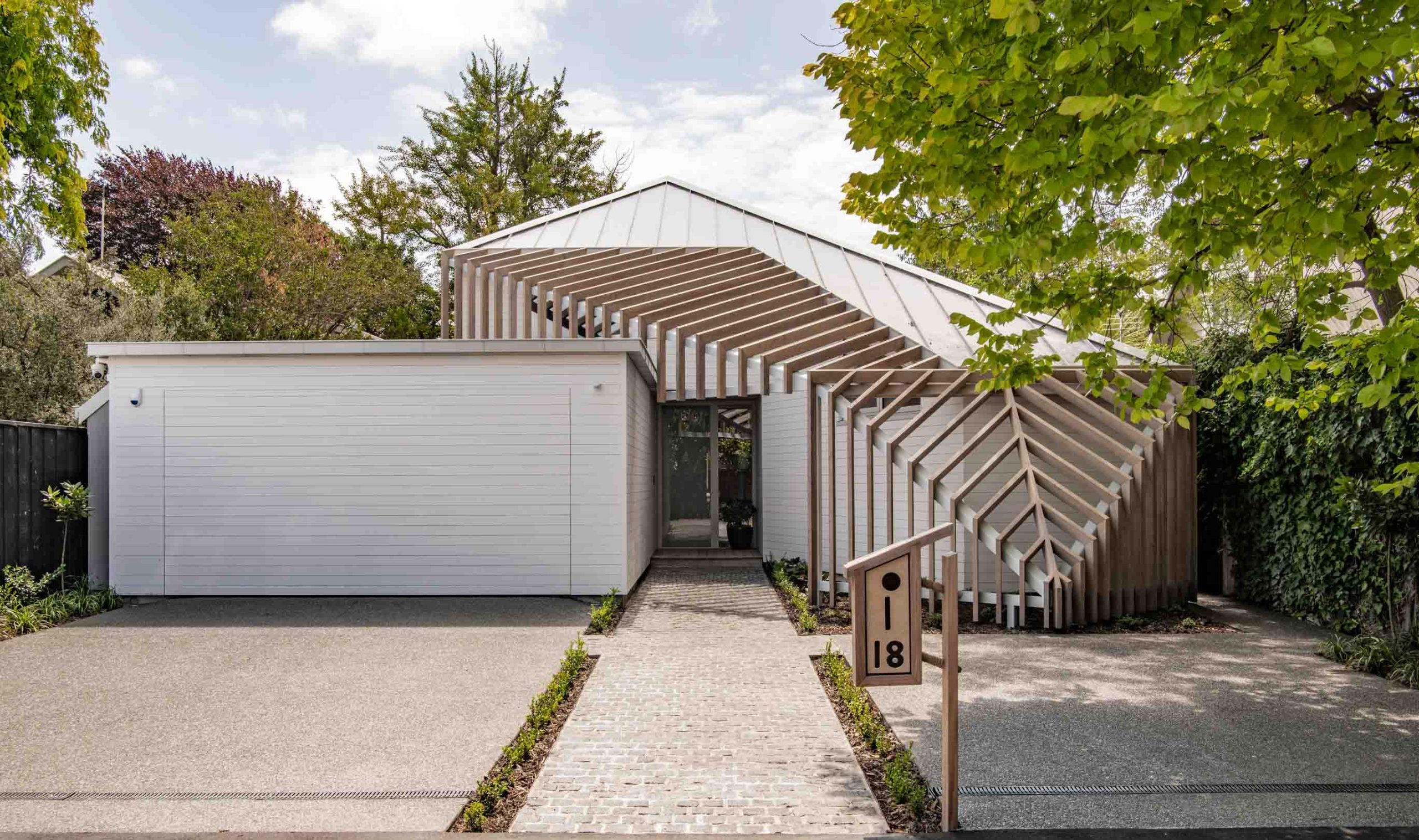 Awe-inspiring designs: South Architects - Metropol