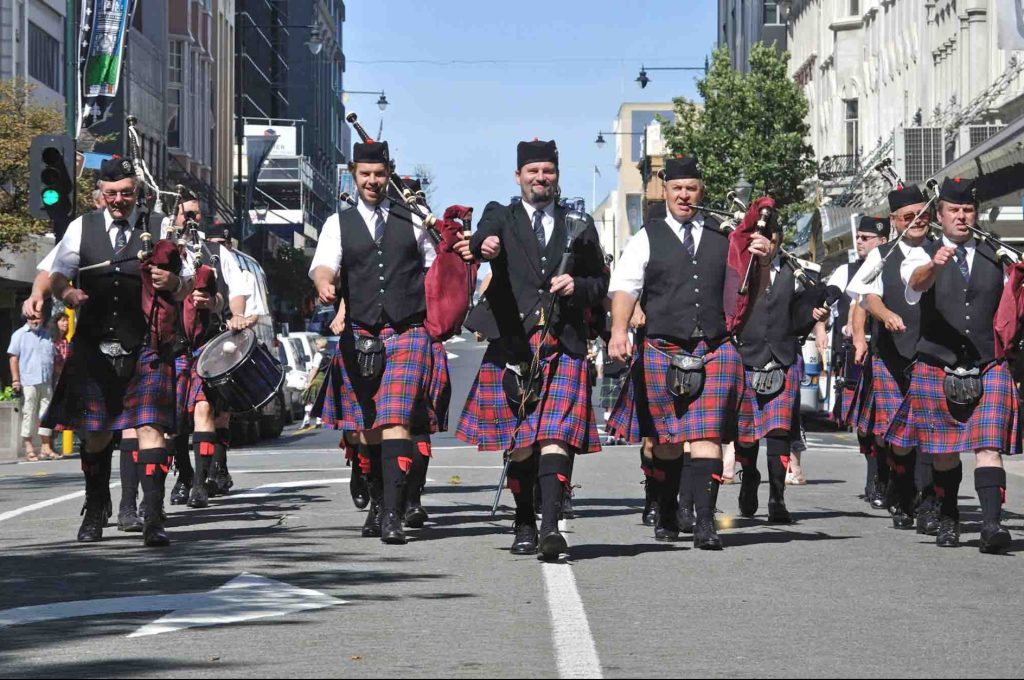 marching pipe band - Metropol