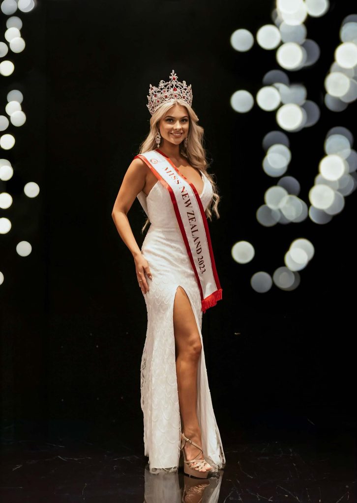 Georgia Waddington, Miss New Zealand - Metropol