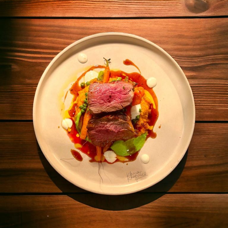 Stars of the sandwich: Town Tonic - Metropol