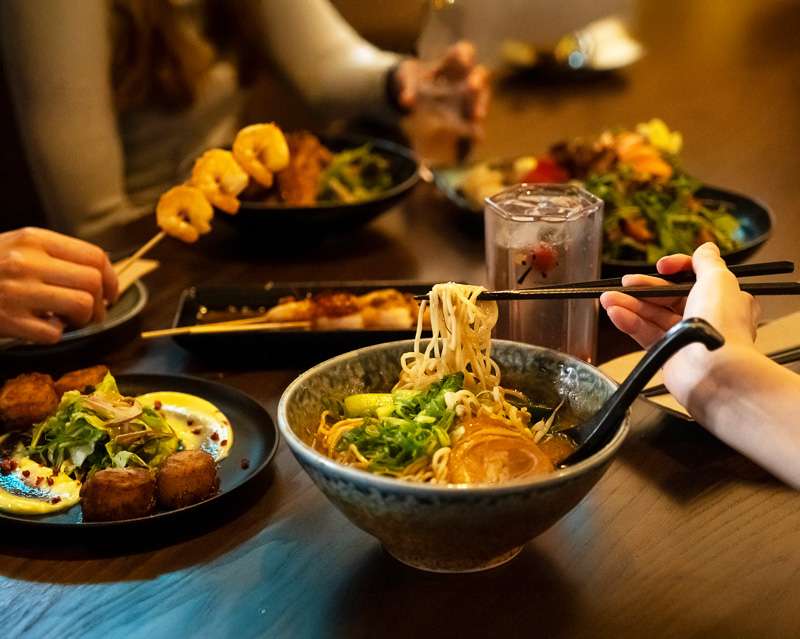 Bowls of comfort: Tanoshi - Metropol